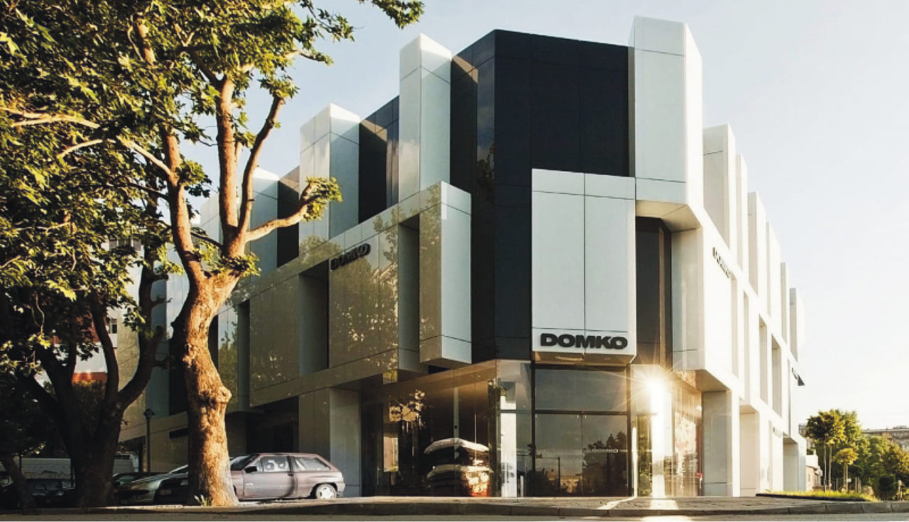 Магазин за осветителни тела Варна | Полилеи, килими, мокети — Domko.com ...